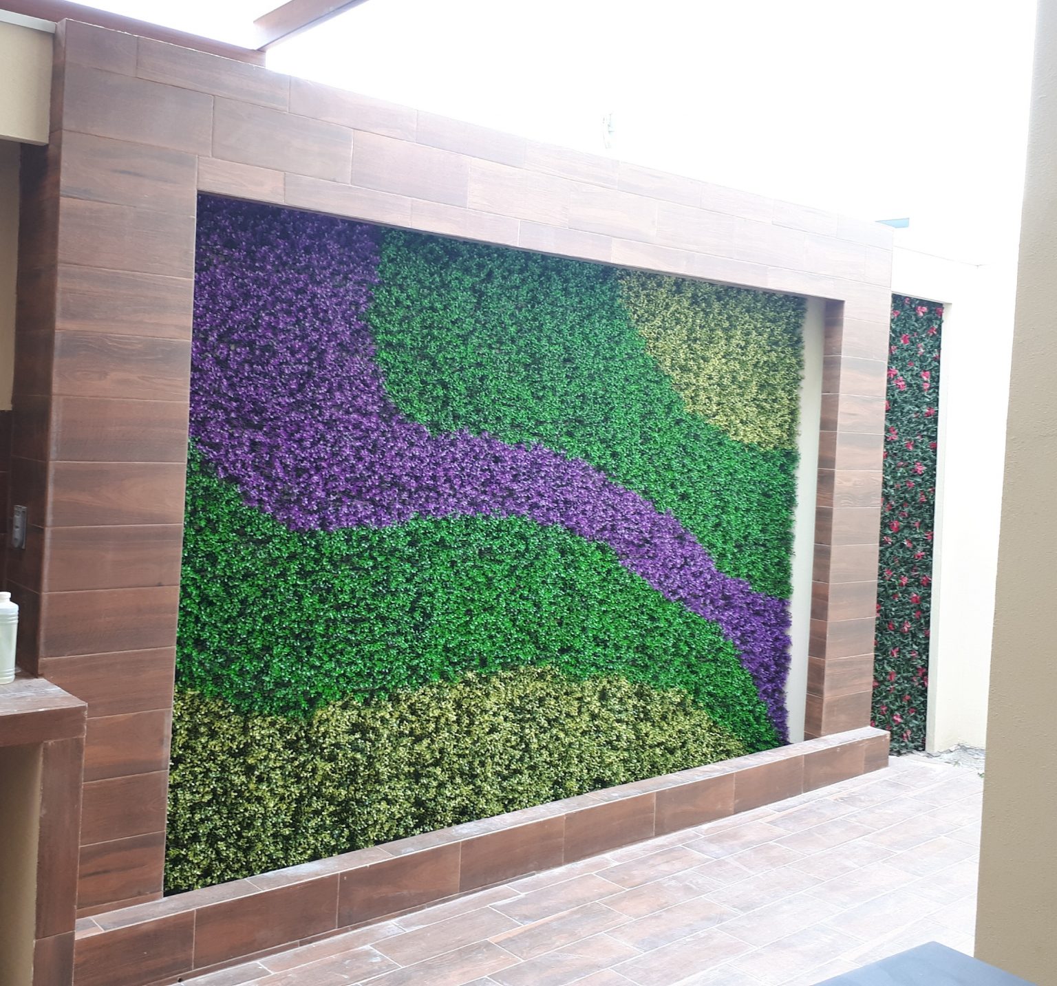 Instalación De Follaje Artificial Mano Obra Adecora